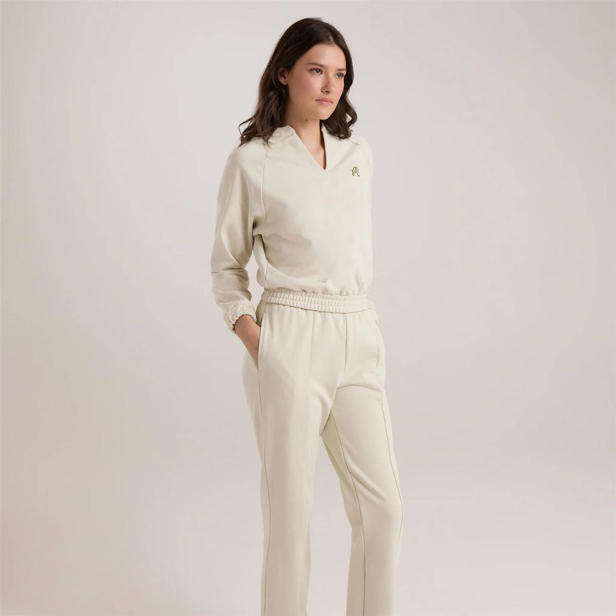 Womens Gianna II Raglan Pullover Sweatshirt Bone - W24 – TRENDYGOLFUSA.COM